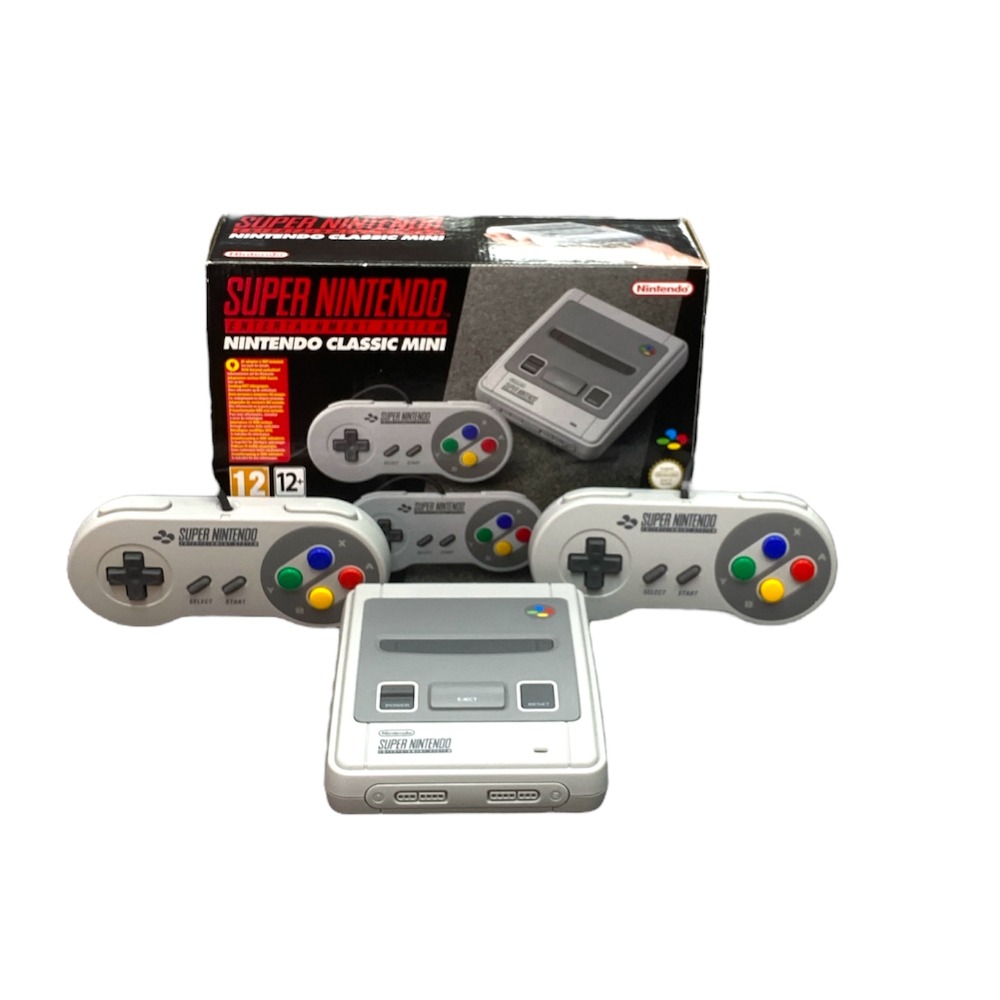Pre-owned Nintendo Classic Mini Super NES (w/ 2x Controllers), Boxed ...